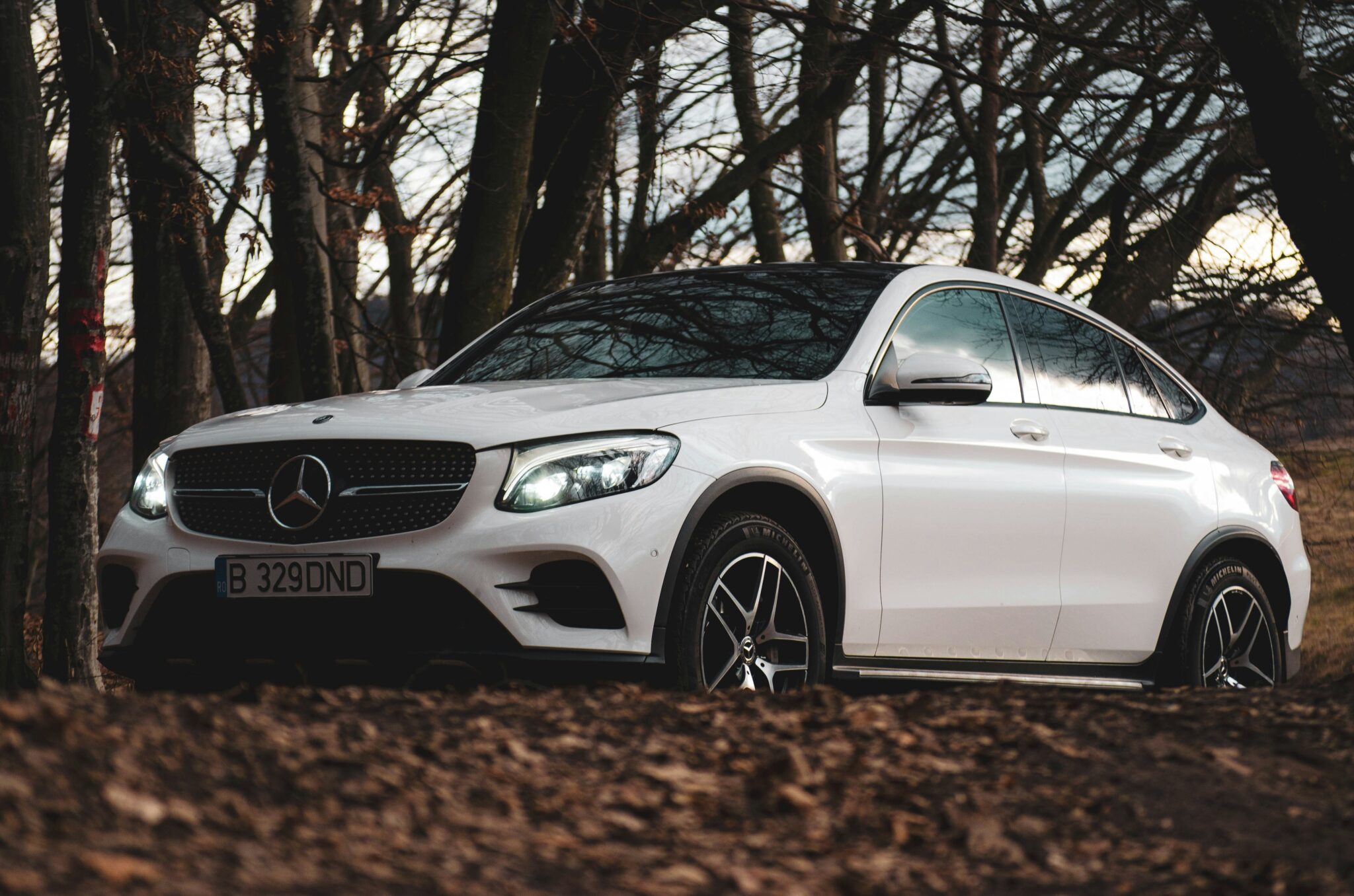 Auto overschrijven: zo werkt het en hier moet je op letten - Carmag.nl